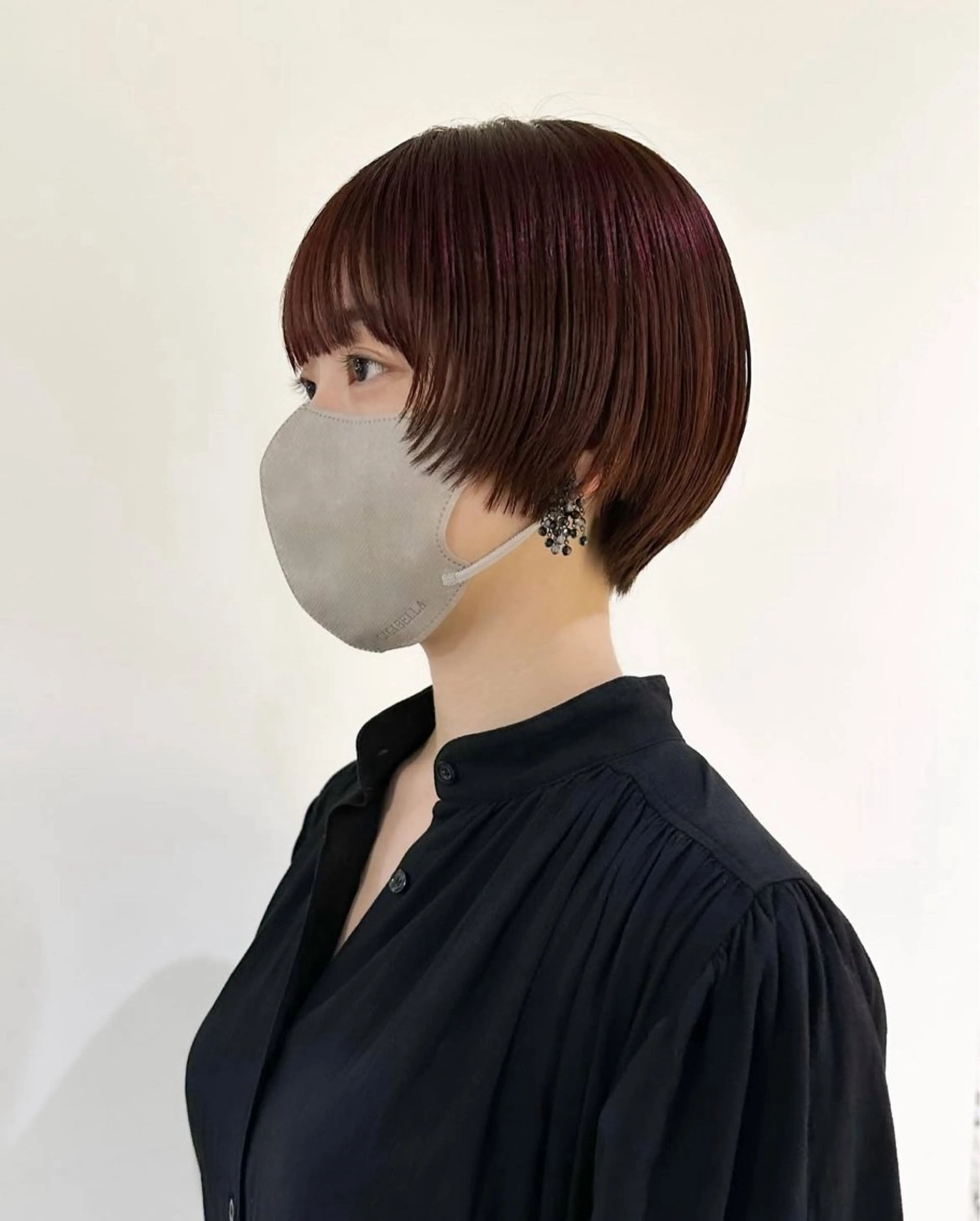 ボルドーレイヤーショート 耳にかけてもおろしててもかわいいです｜ショート/マッシュ ショート/池袋ももな(ALBUM池袋店所属)のヘアスタイル ...