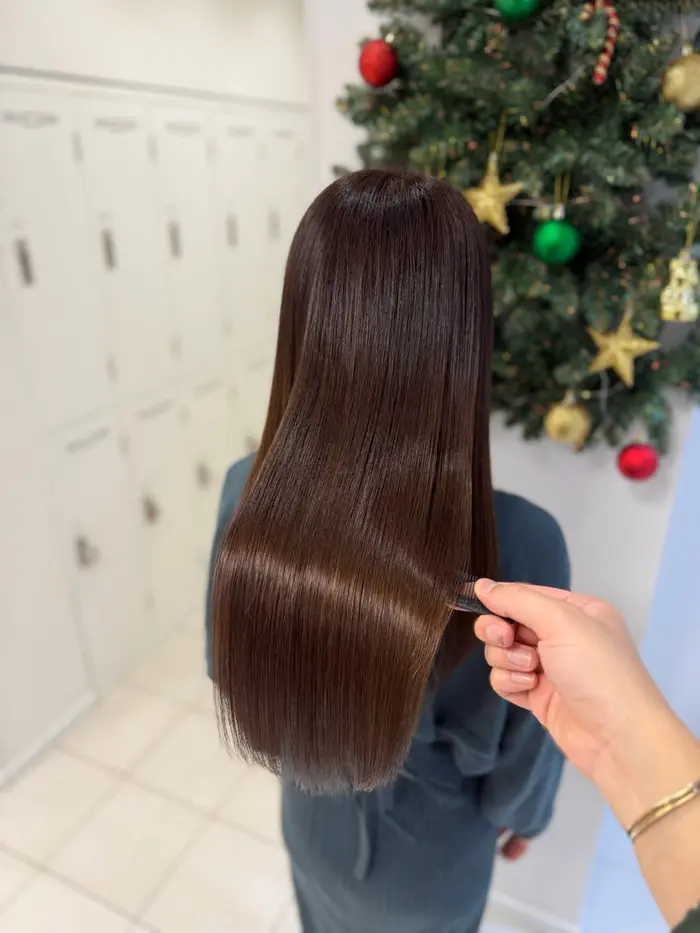 髪質改善/縮毛矯正 /ブリーチ矯正/岡部(Ash桜木町所属)のヘアスタイル・髪型(20251227082955)｜ミニモ