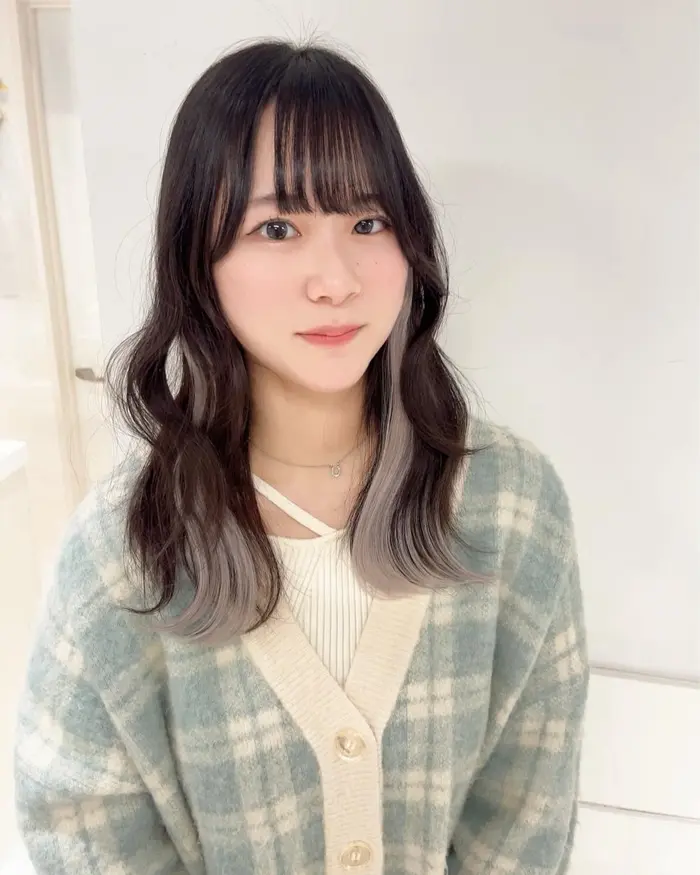 インナーエクステ♡ 10本メニュー シールエクステになるので1本が太くて存在感めちゃあります｜りおな/エクステ /ハイトーンカラー(SWEEP天神所属)のヘアカタログ ...