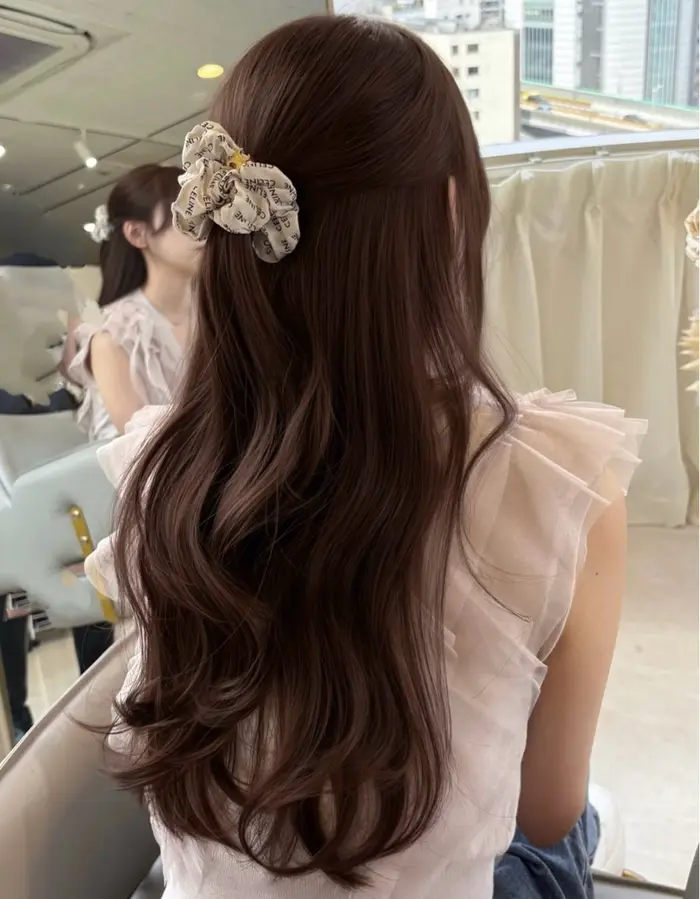 𝑦𝑢𝑟𝑖𝑎 MIRA(MIRA所属)のヘアスタイル・髪型(20251023120218)｜ミニモ