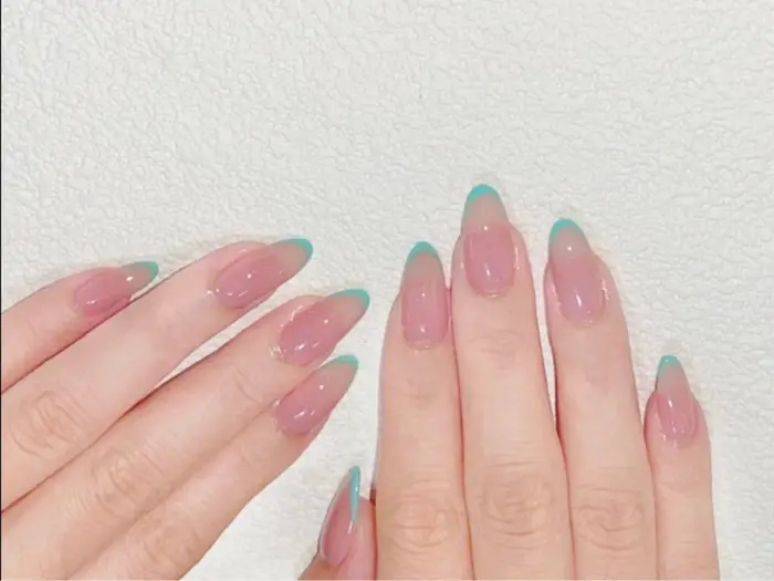 Fofo nail 自由ヶ丘所属・Fofo nail 自由ヶ丘の眉毛・アイブロウカタログ(20250423130646)｜ミニモ