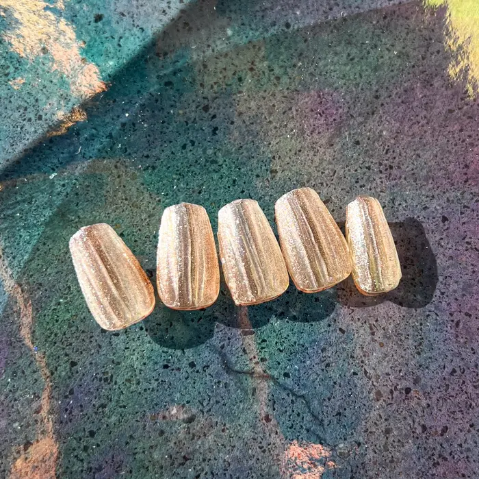 Ema Nail & Atelier 天満橋店所属・EmaNail天満橋 MIYOのネイルサロン・ネイリスト情報｜ミニモ